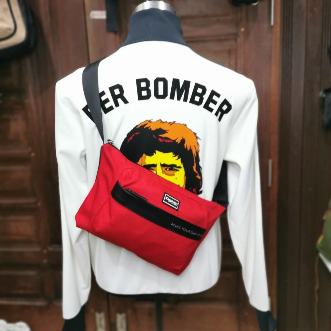 DISCOVERY SLING BAG, Men's Fashion, Bags, Sling Bags on Carousell