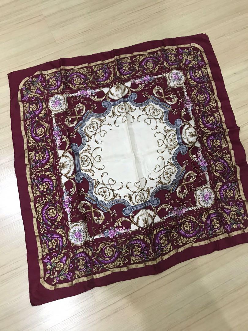 Maroon square scarf, Women's Fashion, Watches & Accessories, Scarves on ...