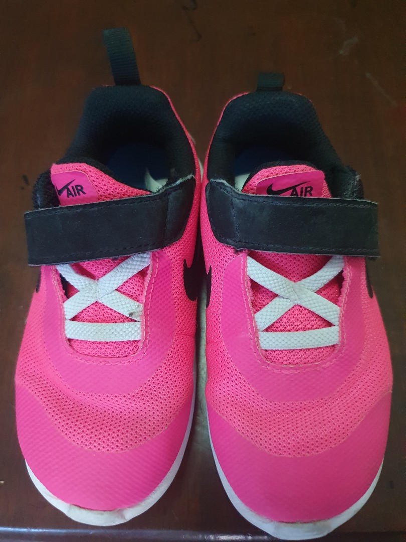 Nike air girls, Babies & Kids, Babies & Kids Fashion on Carousell