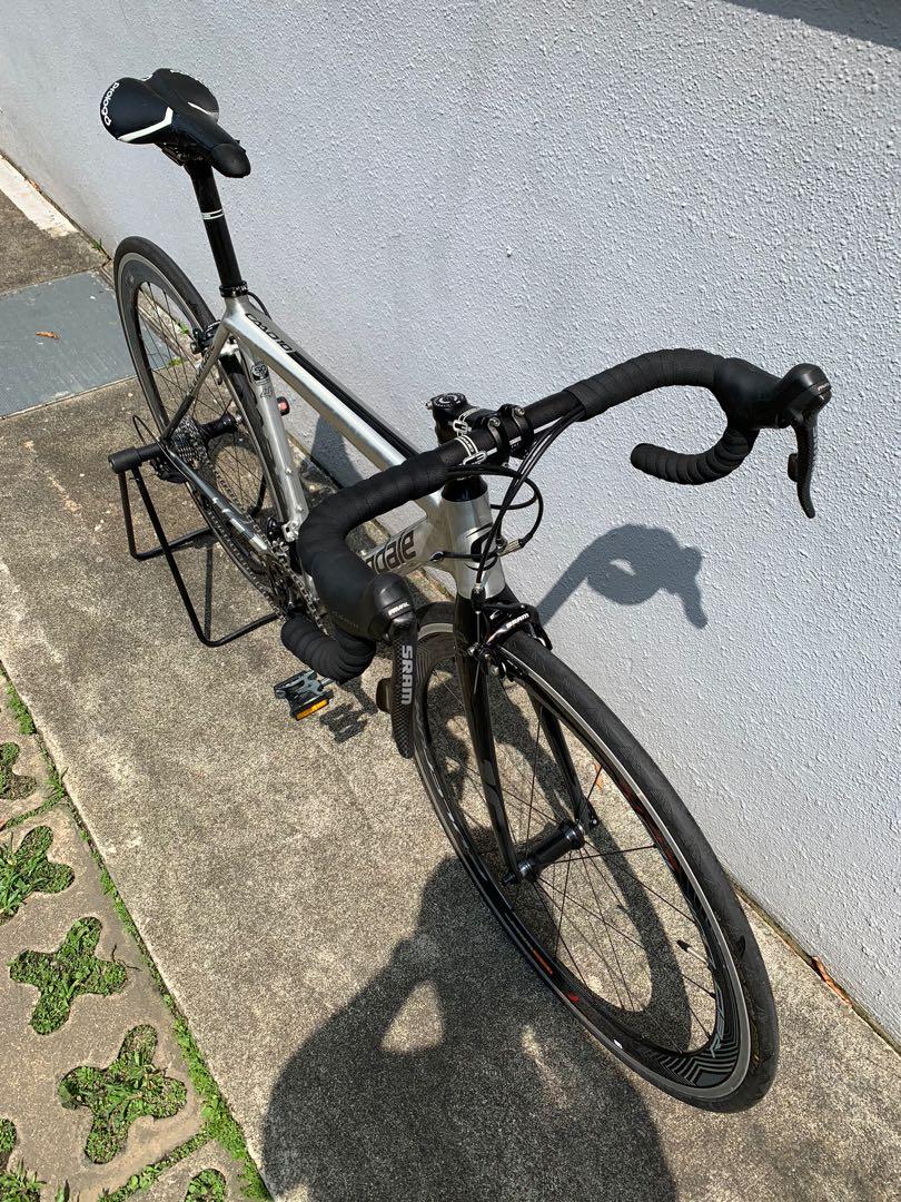 Pre-Loved Cannondale CAAD 10 Frame Size 50cm road bike Fulcrum Red Wind ...