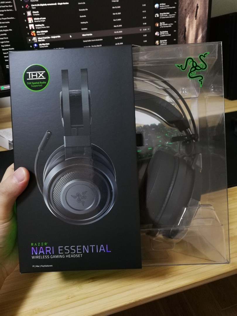 Razer Nari Essential Wireless Gaming Headset, Audio, Headphones ...