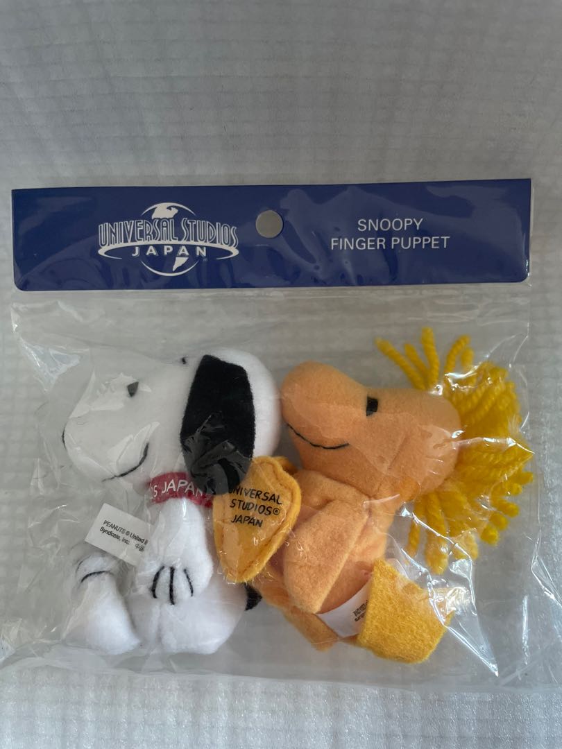 Snoopy and Woodstock Finger Puppets, 興趣及遊戲, 玩具 & 遊戲類 - Carousell