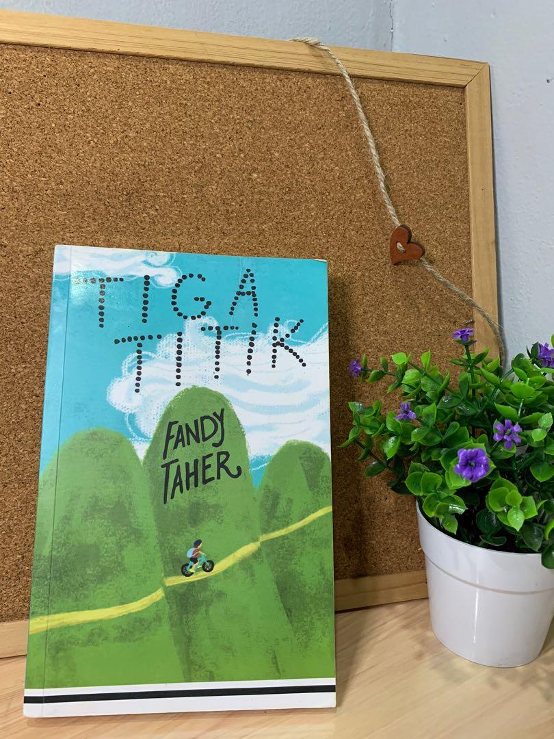 Tiga Titik, Hobbies & Toys, Books & Magazines, Comics & Manga on Carousell