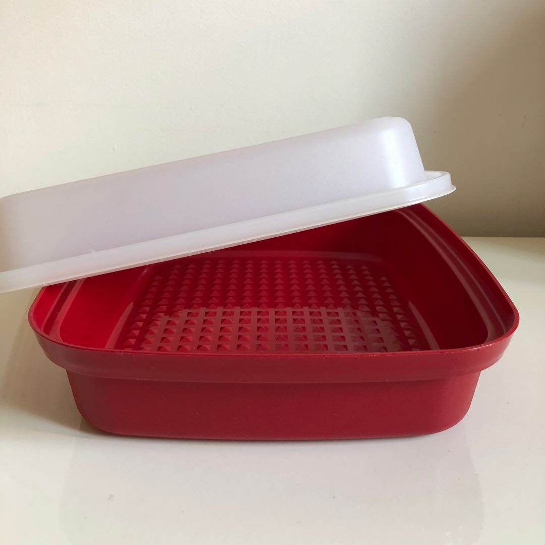Tupperware Season-Serve container 1.9L, Furniture & Home Living ...