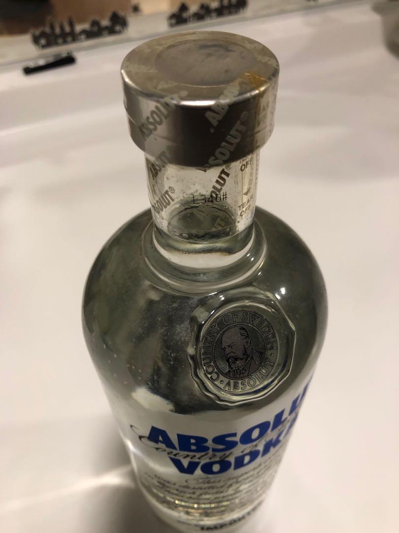 Absolute Vodka 1 litre, Food & Drinks, Alcoholic Beverages on Carousell