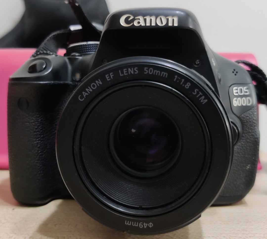 Canon EOS 600D body + 18-55 Kit lens, Photography, Cameras on Carousell