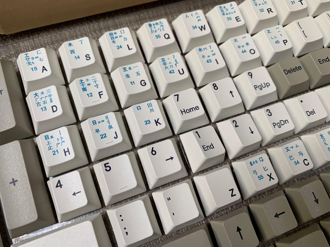 PBT Retro keycaps (beige colorway), Computers & Tech, Parts ...