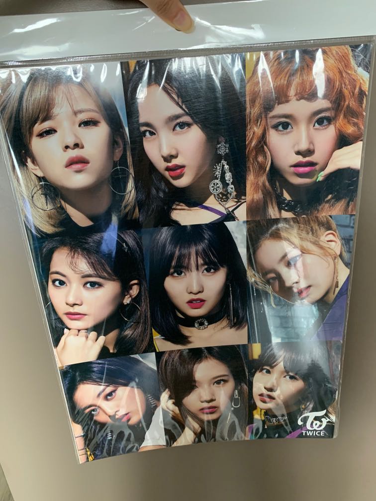 TWICE posters (12x) and sticker set (1 sheet), Hobbies & Toys ...
