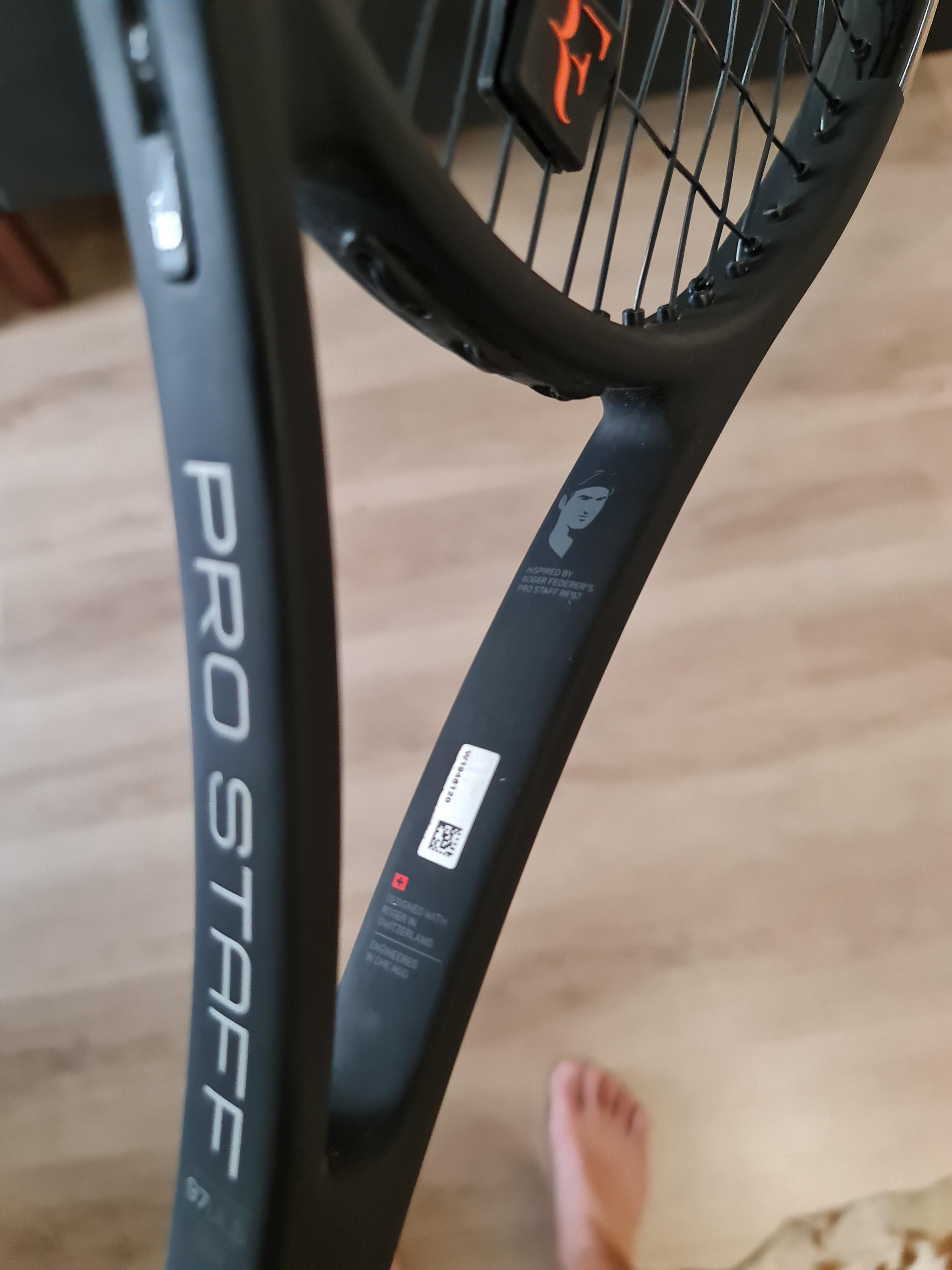 Wilson Roger Federer RF Pro Staff 97ULS V11, Sports Equipment, Sports ...