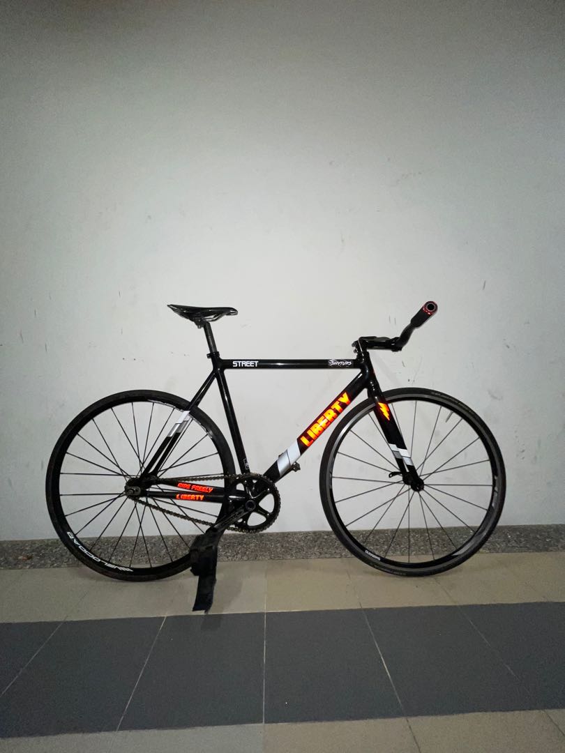 Liberty fixed gear full bike, Sports Equipment, Bicycles & Parts ...