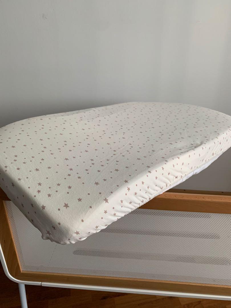 LiLi Wagon Baby Crib / Co- sleeper / Side Cot, Babies & Kids, Baby ...