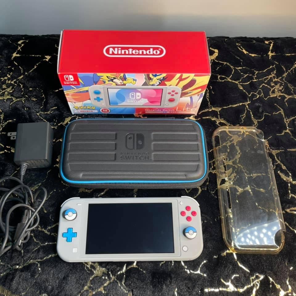 Nintendo Switch Lite (Pokemon Edition), Video Gaming, Video Game ...