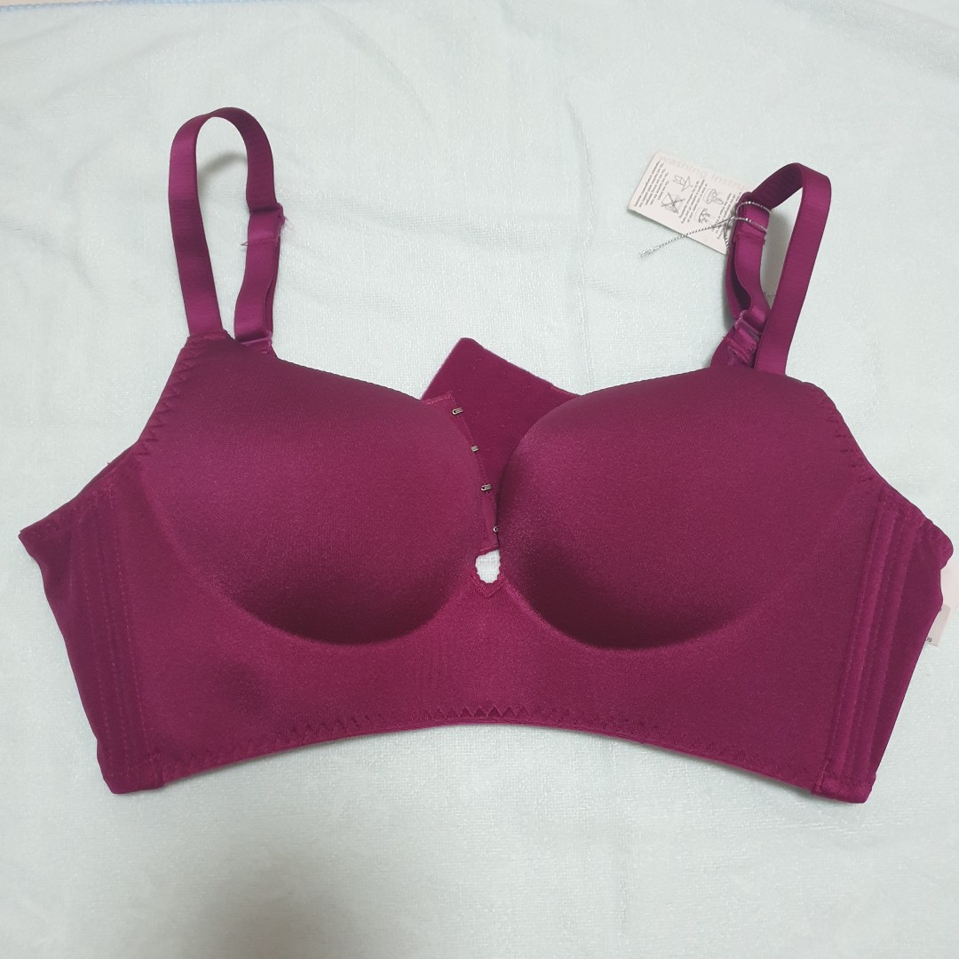 Pierre Cardin comfortable bra - B85, Women's Fashion, New Undergarments ...