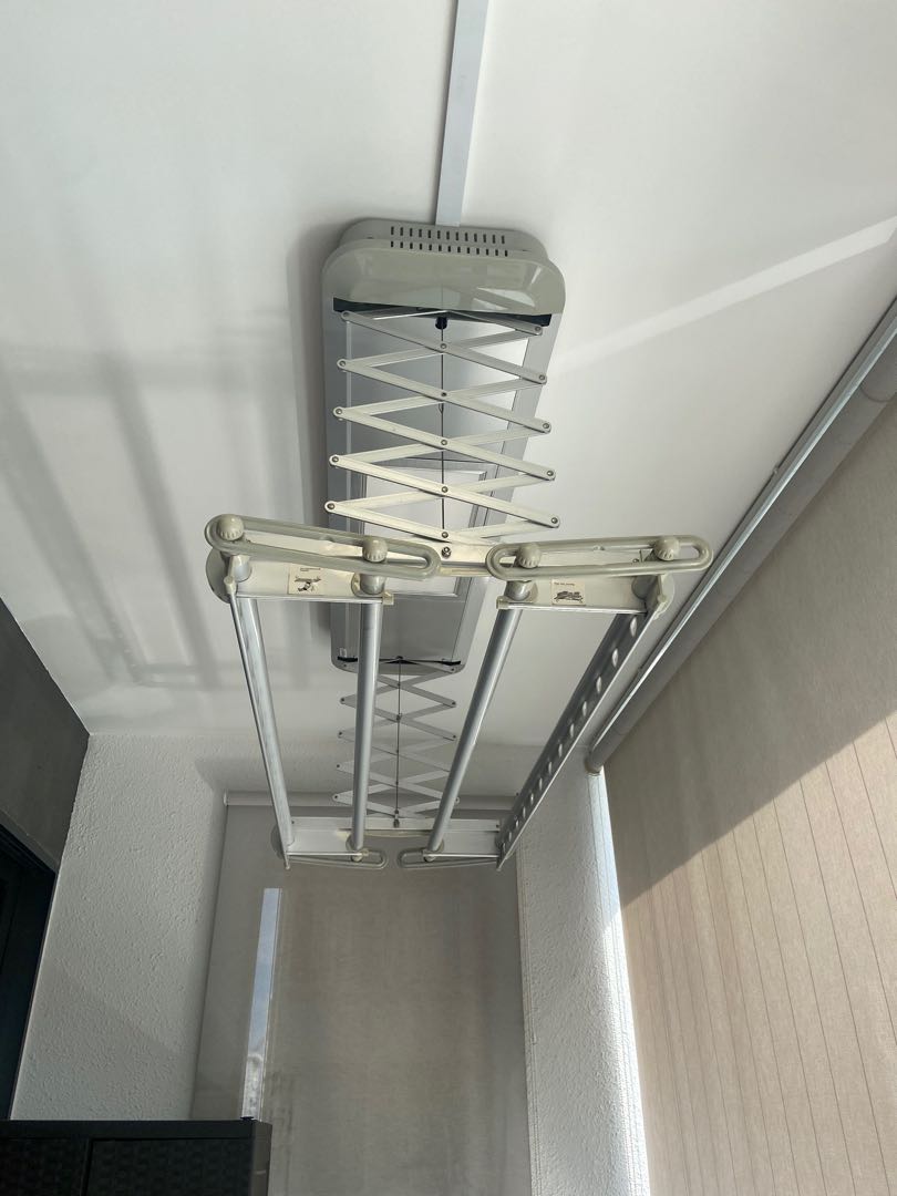 Retractable clothes rack, Furniture & Home Living, Furniture, Shelves ...