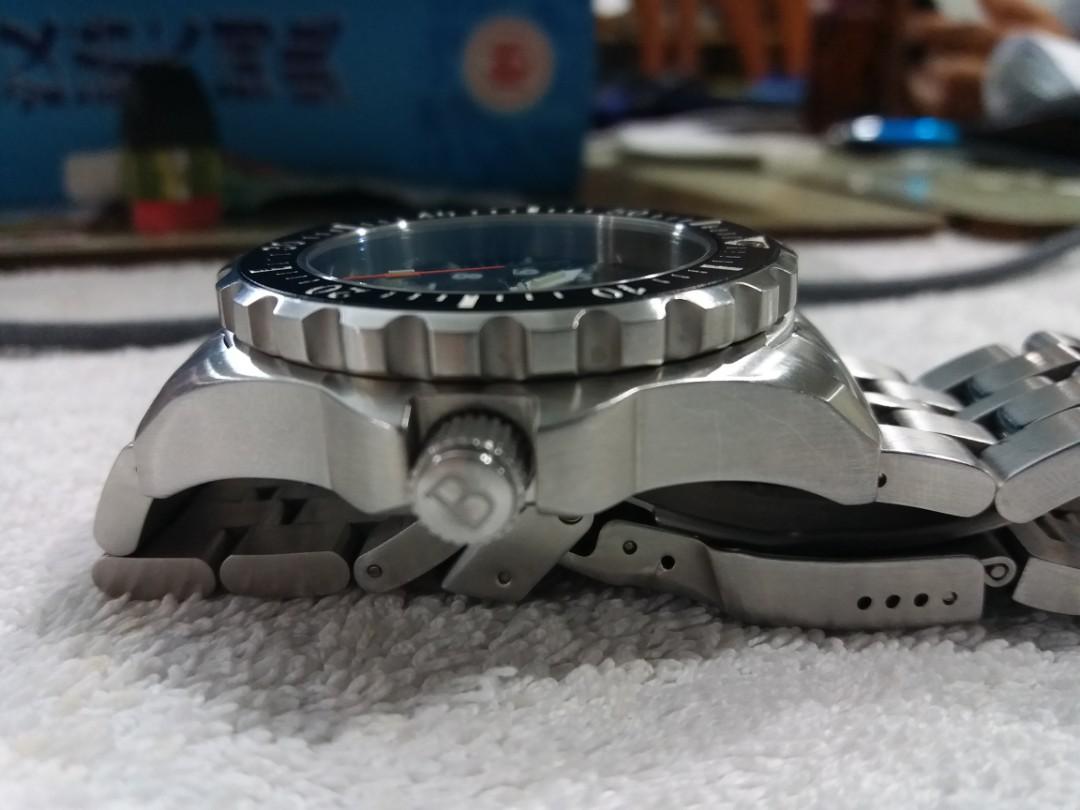 Borealis Scout Sniper Dive Watch, Men's Fashion, Watches & Accessories ...