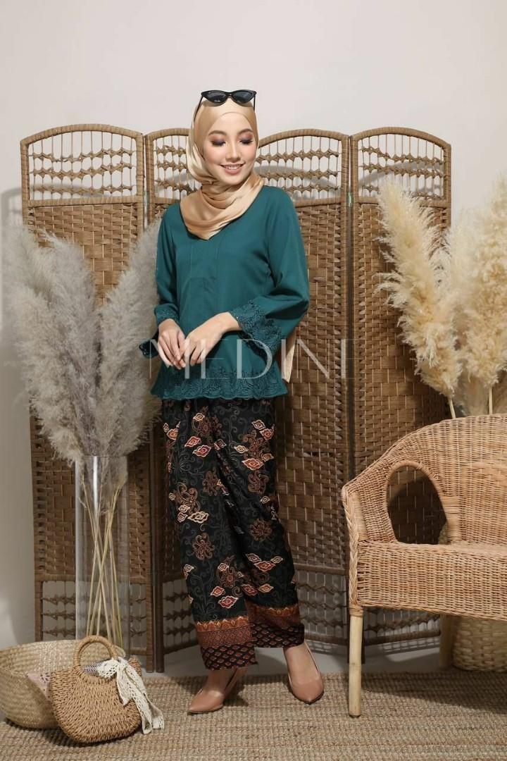 Set Mas Ayu(PO), Women's Fashion, Muslimah Fashion, Baju Kurung & sets ...