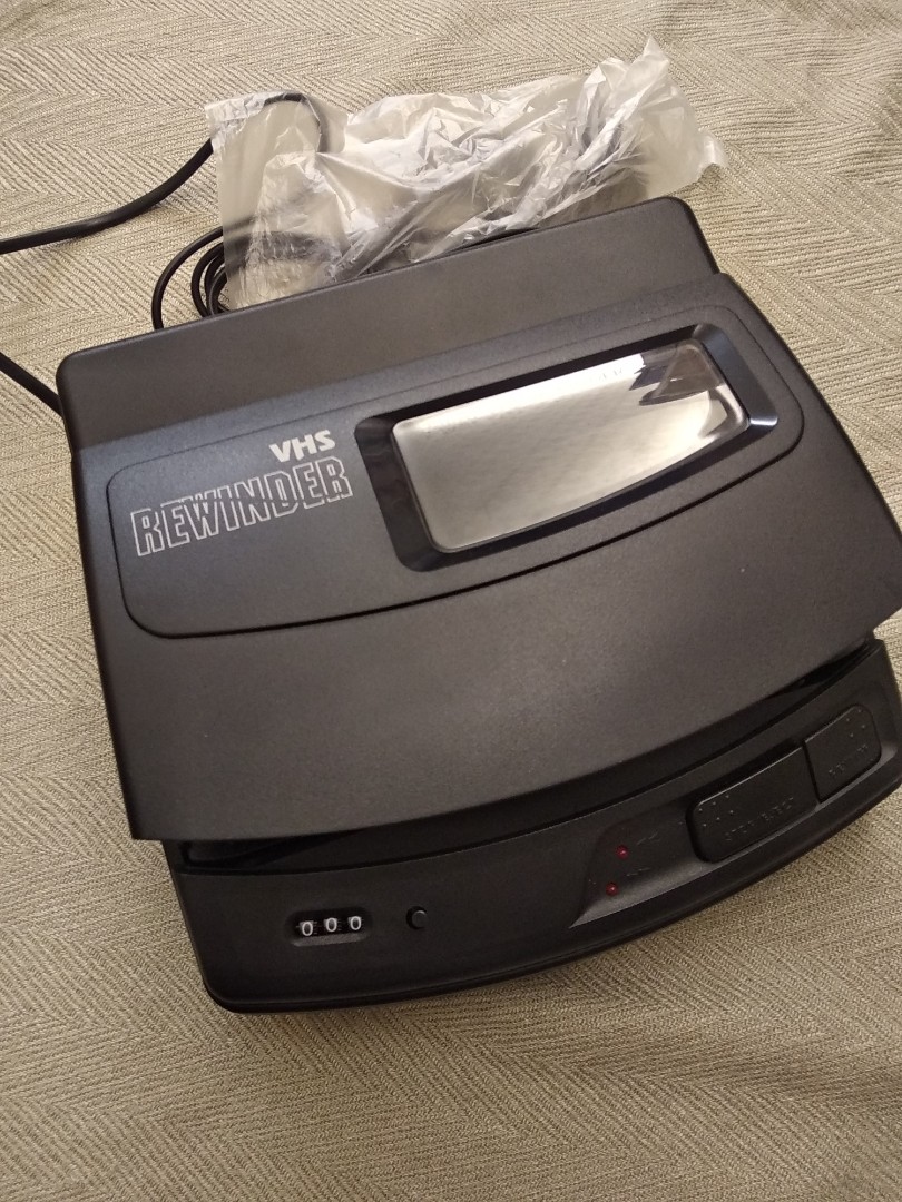 VHS 2-way VHS rewinder, 電子產品, 其他 - Carousell