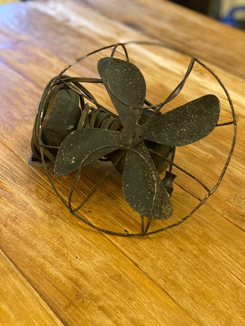 Vintage Wall Fan 1940s, Hobbies & Toys, Memorabilia & Collectibles ...