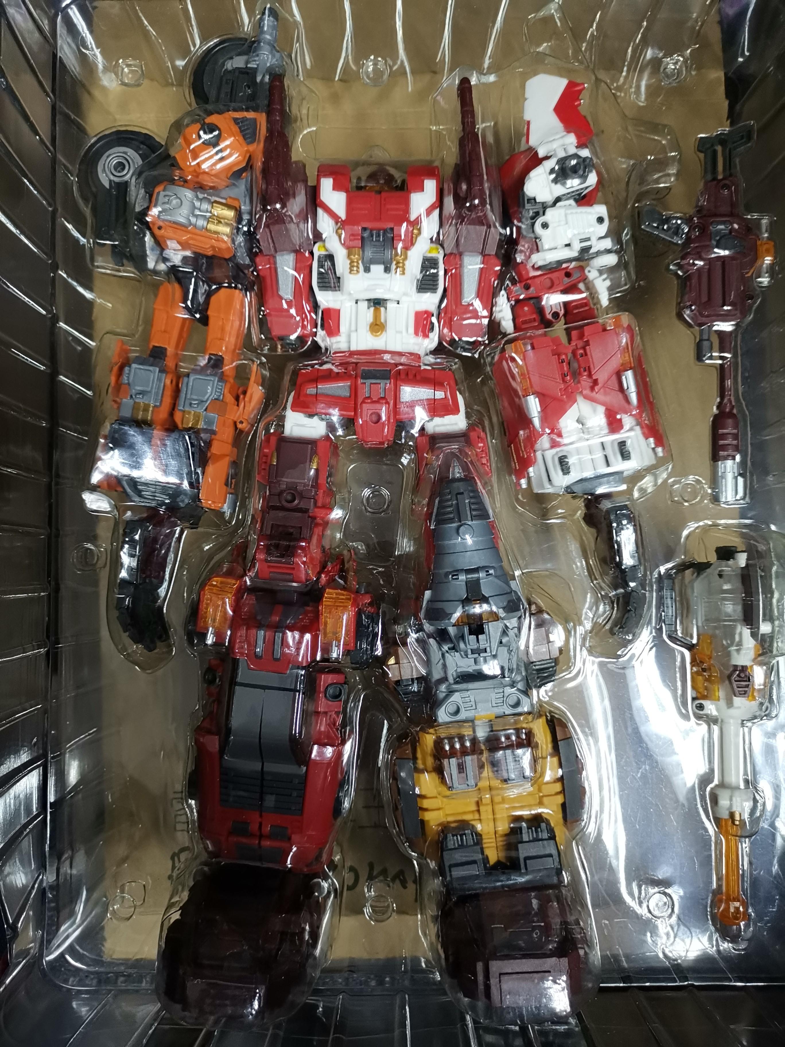 二手已開極新淨 變形金剛 WB WARBOTRON 計算王 大合體 COMPUTRON 連特典 透明鋼鎖 模型 TRANSFORMERS ...