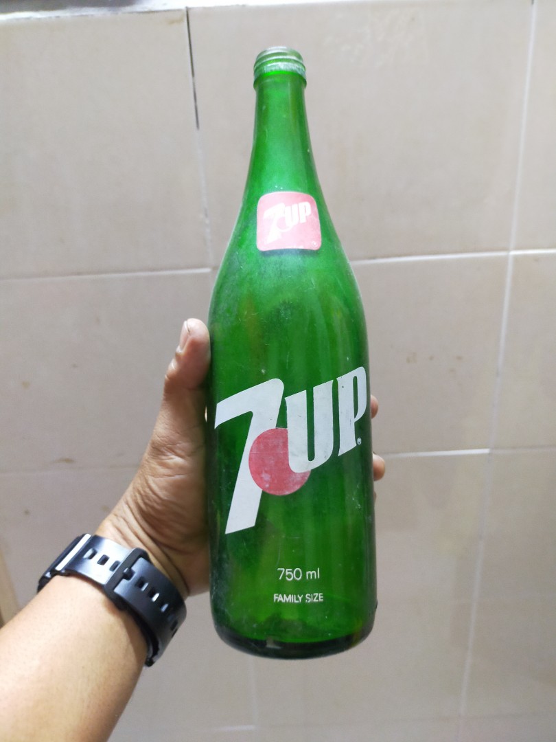 Botol kaca 7Up 750ml, Furniture & Home Living, Home Decor, Vases ...