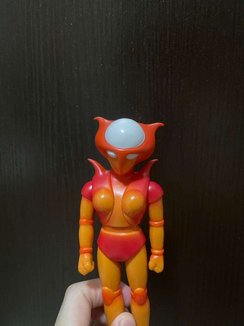 Marmit 鐵甲萬能俠 愛美神MazingerZ （原色版）舊膠 中膠 懷舊玩具 sofubi 非popy 超合金 機械人, 興趣及遊戲, 玩具 & 遊戲類 - Carousell