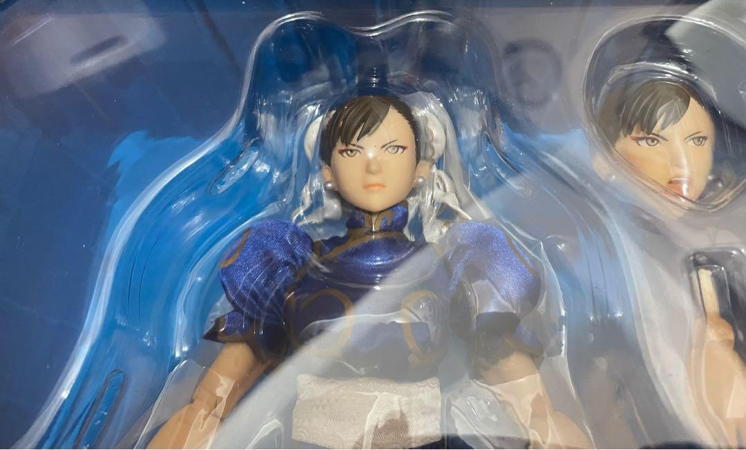 Medicom RAH Chun Li (中古）and Cammy （全新）, 興趣及遊戲, 玩具 & 遊戲類 - Carousell