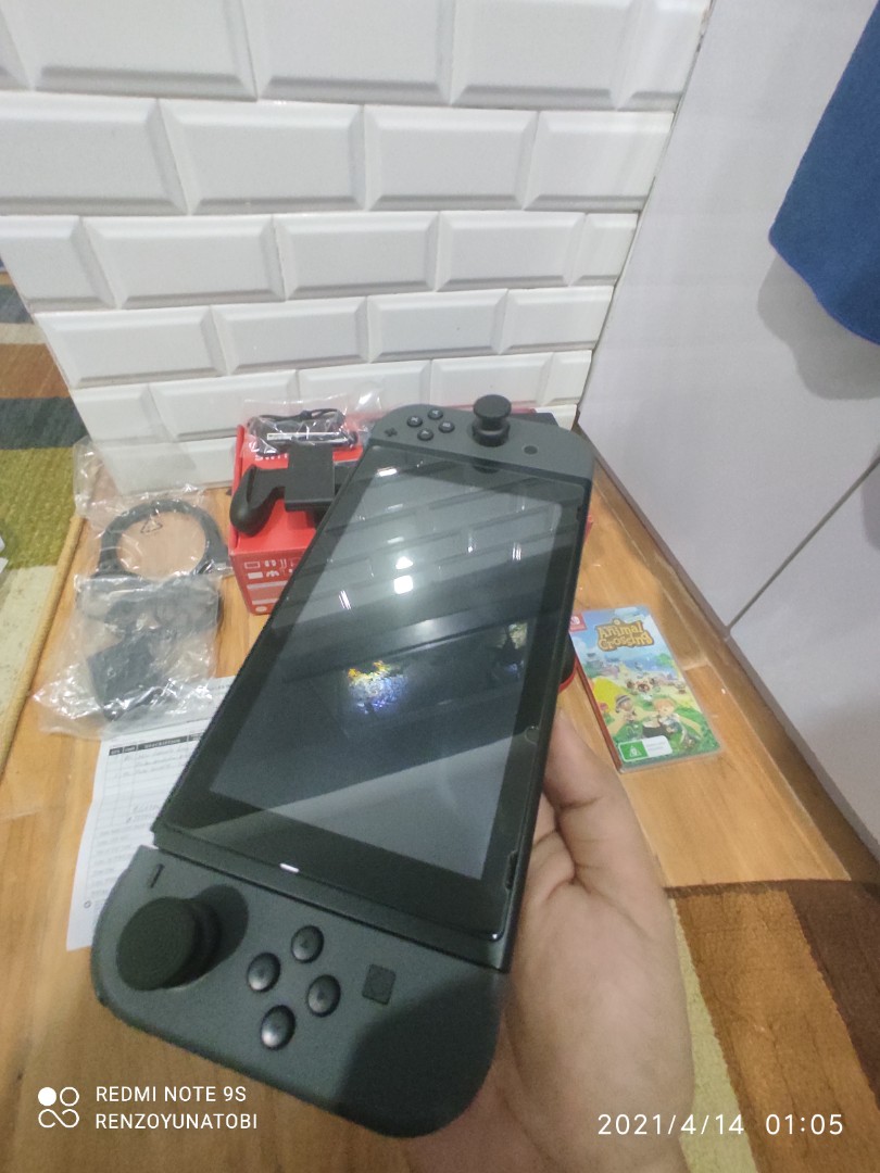 Nintendo switch v2 w/ receipt, Video Gaming, Video Game Consoles ...