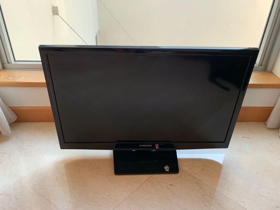 Samsung 24 inch TV / Computer Monitor, Computers & Tech, Parts ...