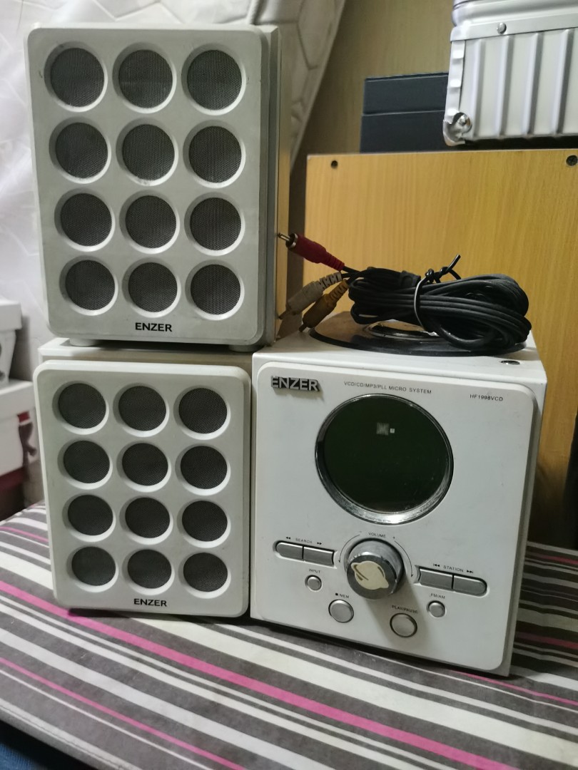 Enzer VCD player, speaker with Fm radio, Audio, Portable Music Players ...