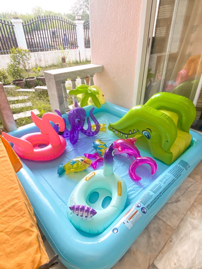 Kiddie pool with slide, sea creatures and fountain, Babies & Kids ...