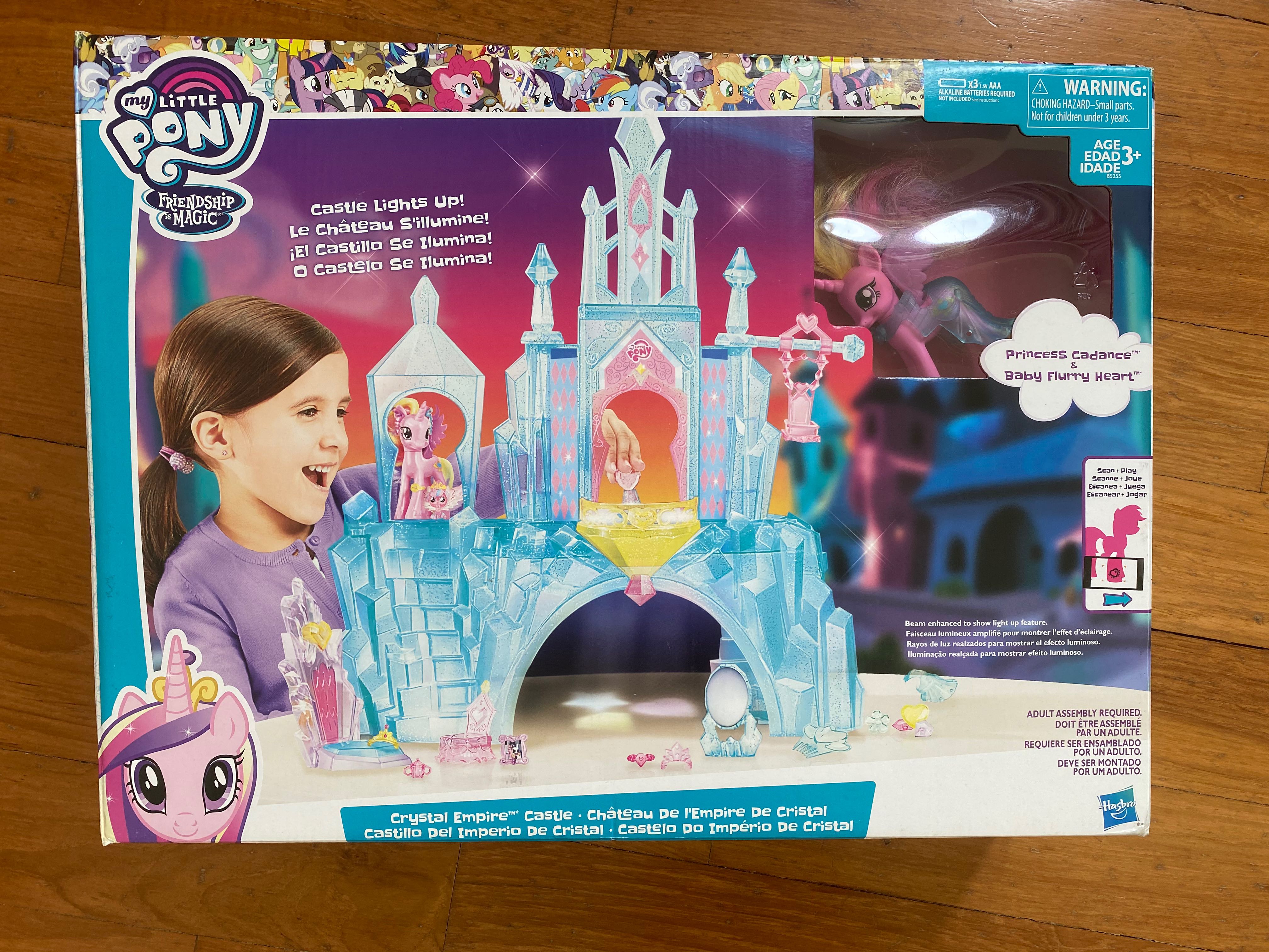 My little pony castle, Hobbies & Toys, Toys & Games on Carousell