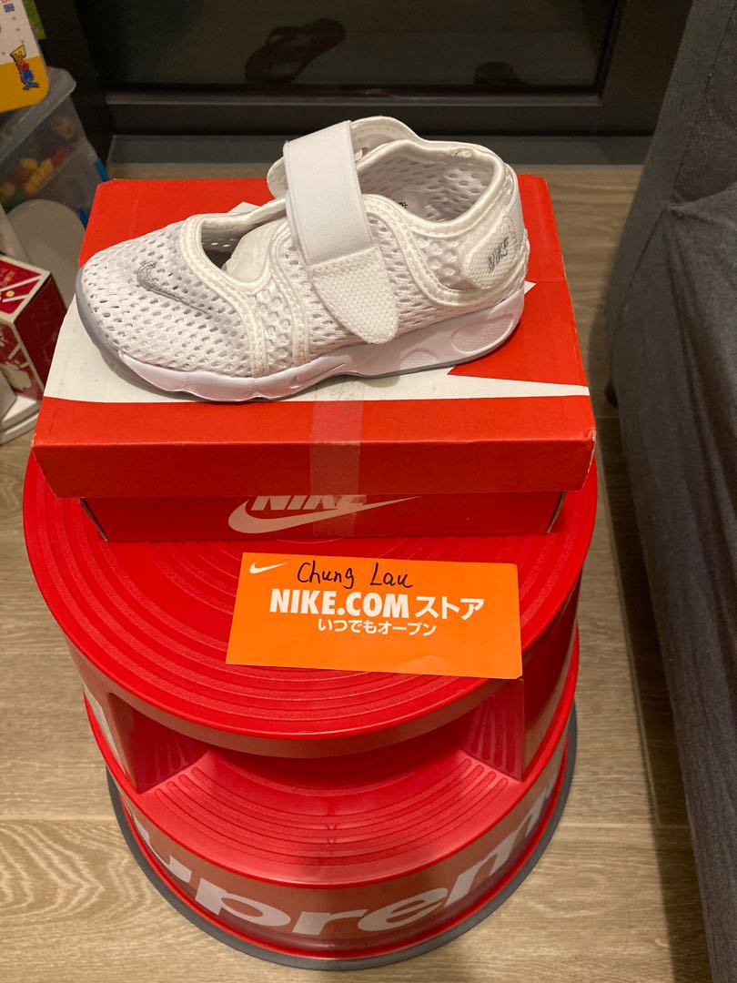 Nike little Rift 忍者鞋 不分趾, 兒童＆孕婦用品, 嬰兒及小童流行時尚 - Carousell
