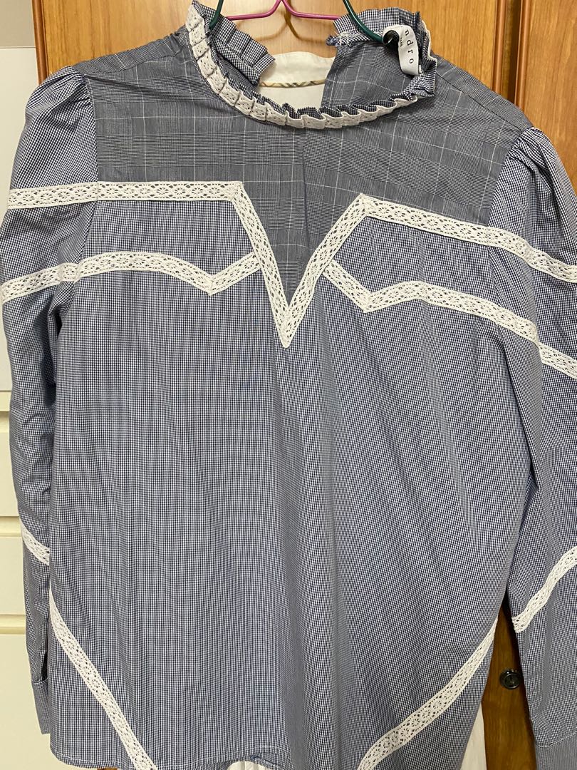 Sandro cut label, Women's Fashion, Tops, Sleeveless on Carousell