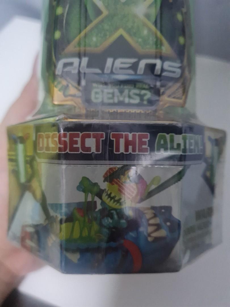 TREASURE X ALIENS - Dissect the aliens! (Green / Blue alien), Hobbies ...