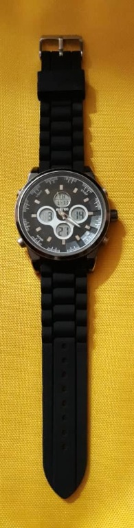 Watch bistec, Men's Fashion, Watches & Accessories, Watches on Carousell