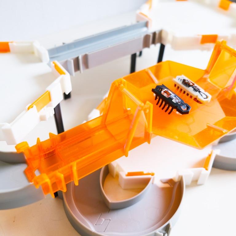 Hexbug Bridge Battle Habitat Set, Hobbies & Toys, Toys & Games on Carousell