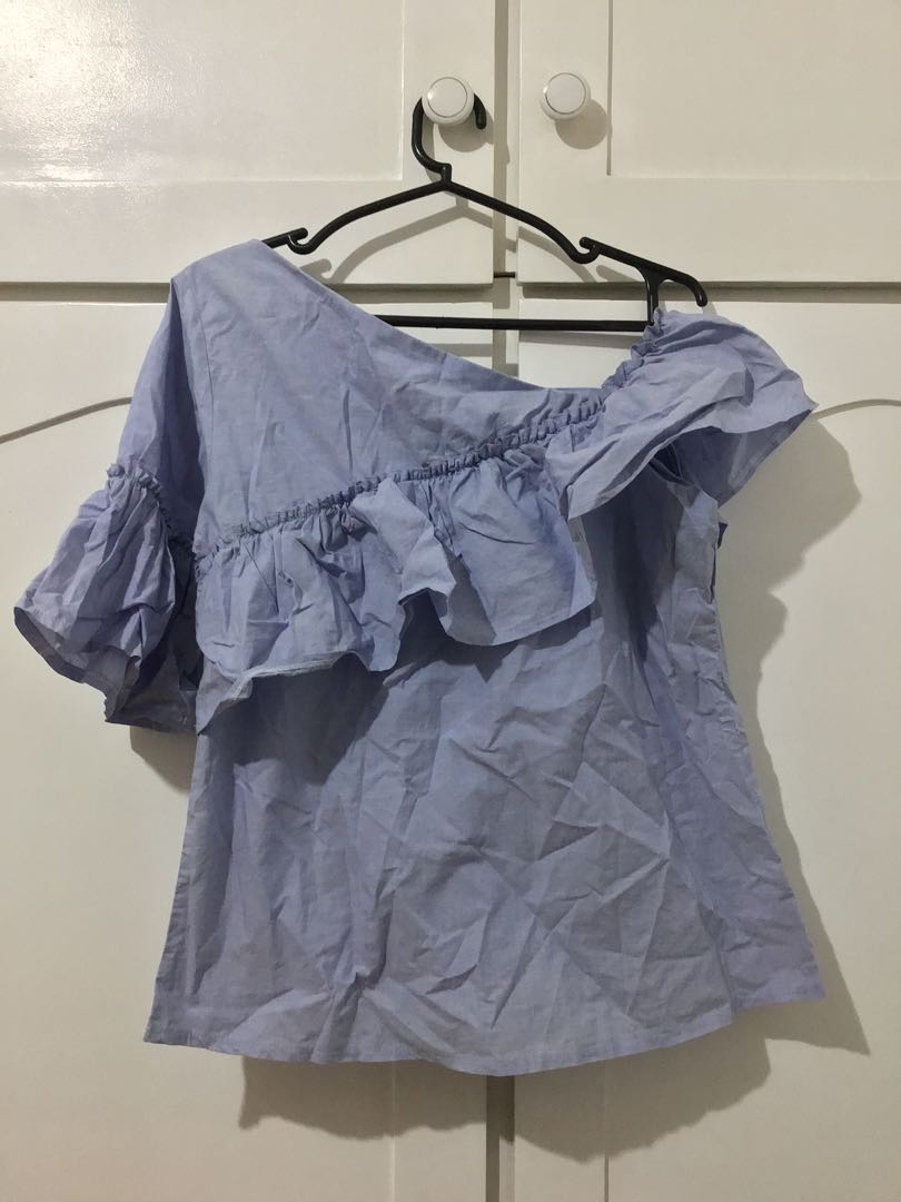 Ruffled venus cut top, Women's Fashion, Tops, Blouses on Carousell