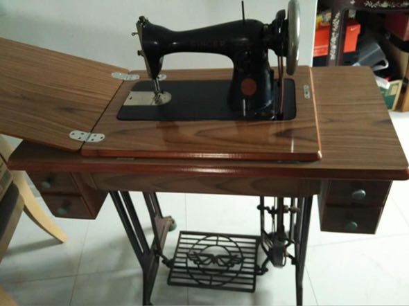Singer Traditional Sewing Machine, Hobbies & Toys, Memorabilia ...