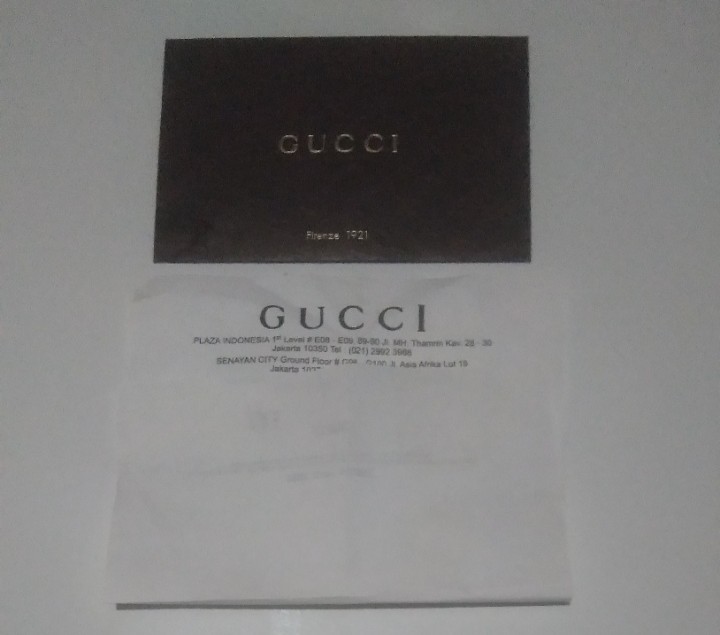 Authentic card receipt Gucci, Barang Mewah, Aksesoris di Carousell