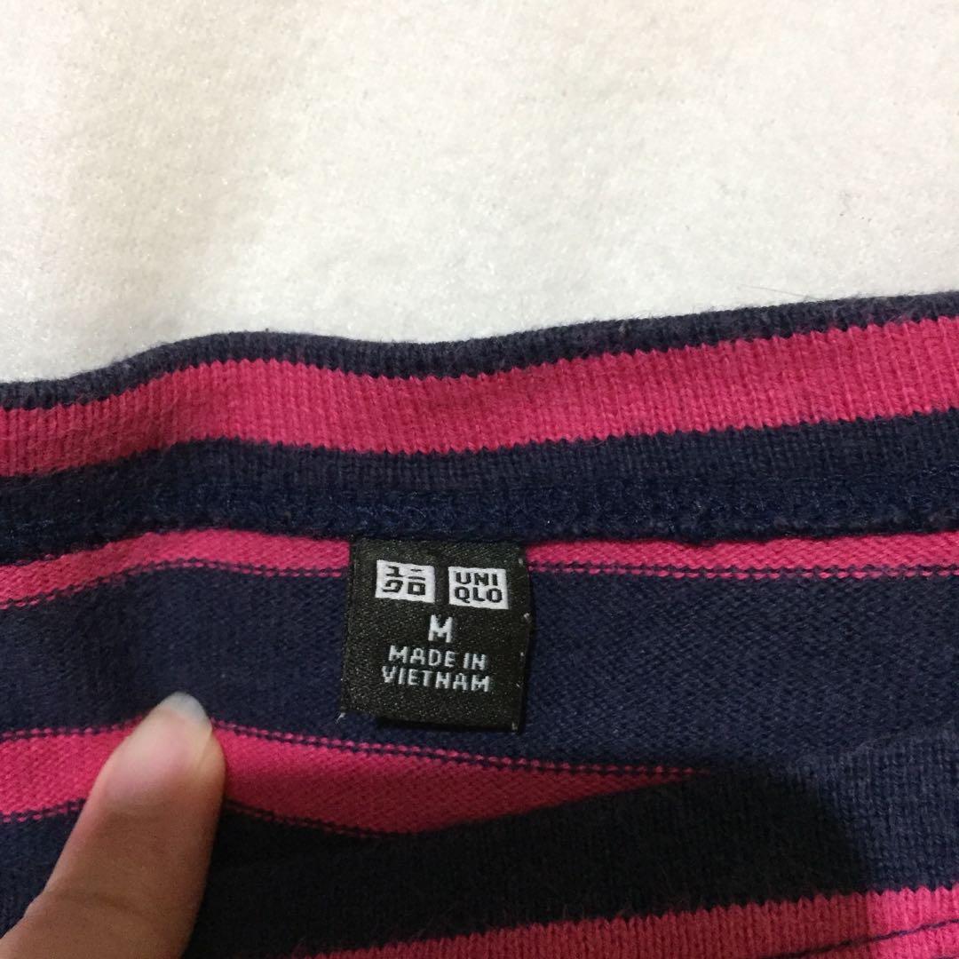 baju garis garis uniqlo, Fesyen Wanita, Pakaian Wanita, Atasan di Carousell