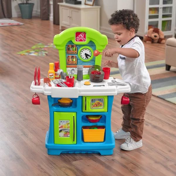Step2 Little Cooks Kitchen, Hobbies & Toys, Toys & Games on Carousell