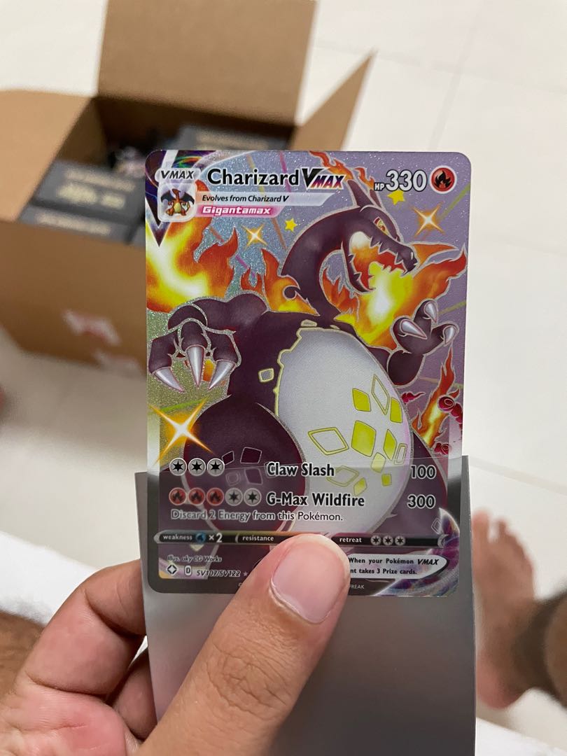 Charizard vmax, Hobbies & Toys, Toys & Games on Carousell