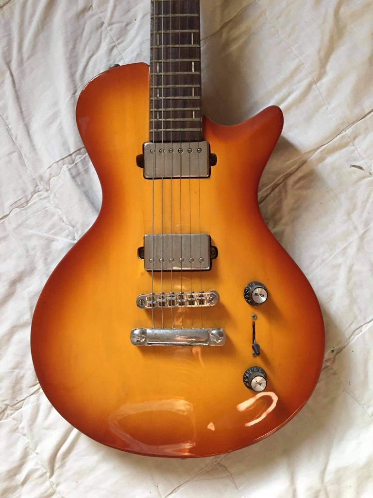 D&D Electric Guitar, Hobbies & Toys, Music & Media, Musical Instruments ...