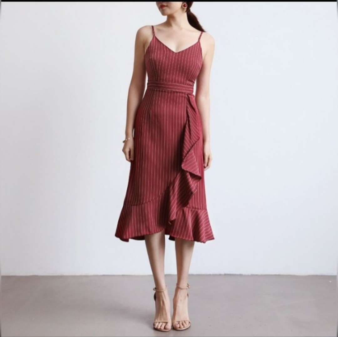 Midi Red Maroon Mermaid Tail Ruffles Dress, Women's Fashion, Dresses ...