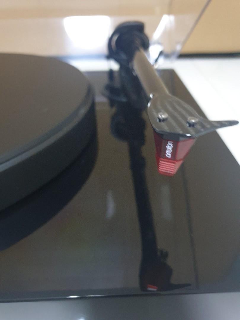Project 2 Xperience Classic turntable, Audio, Other Audio Equipment on ...