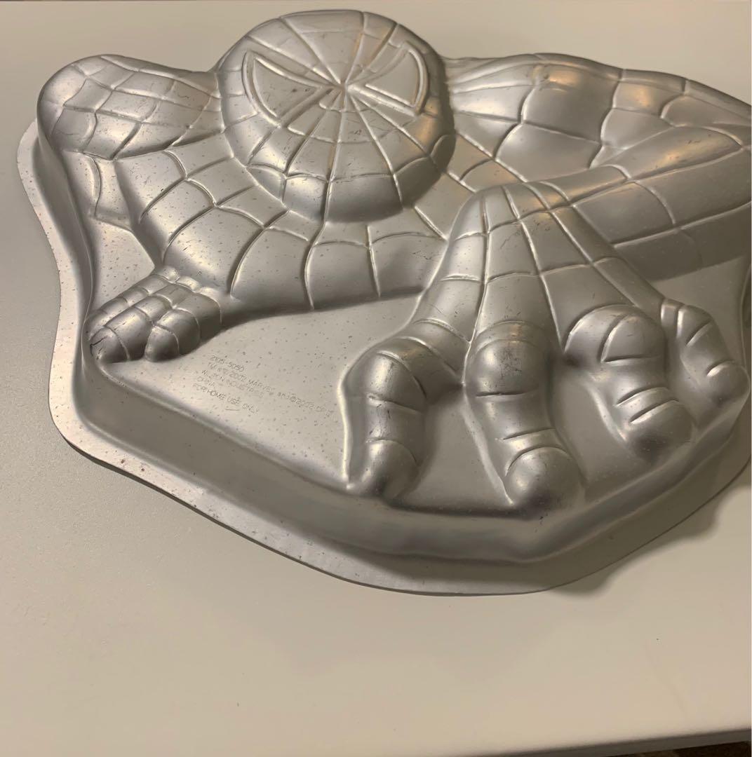 Spiderman Cake Pan - Baking, Furniture & Home Living, Kitchenware ...