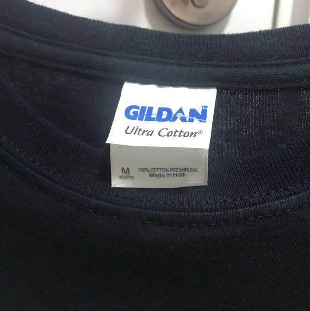 taylor swift AUTHENTIC red tour merch shirt, Women's Fashion, Tops ...