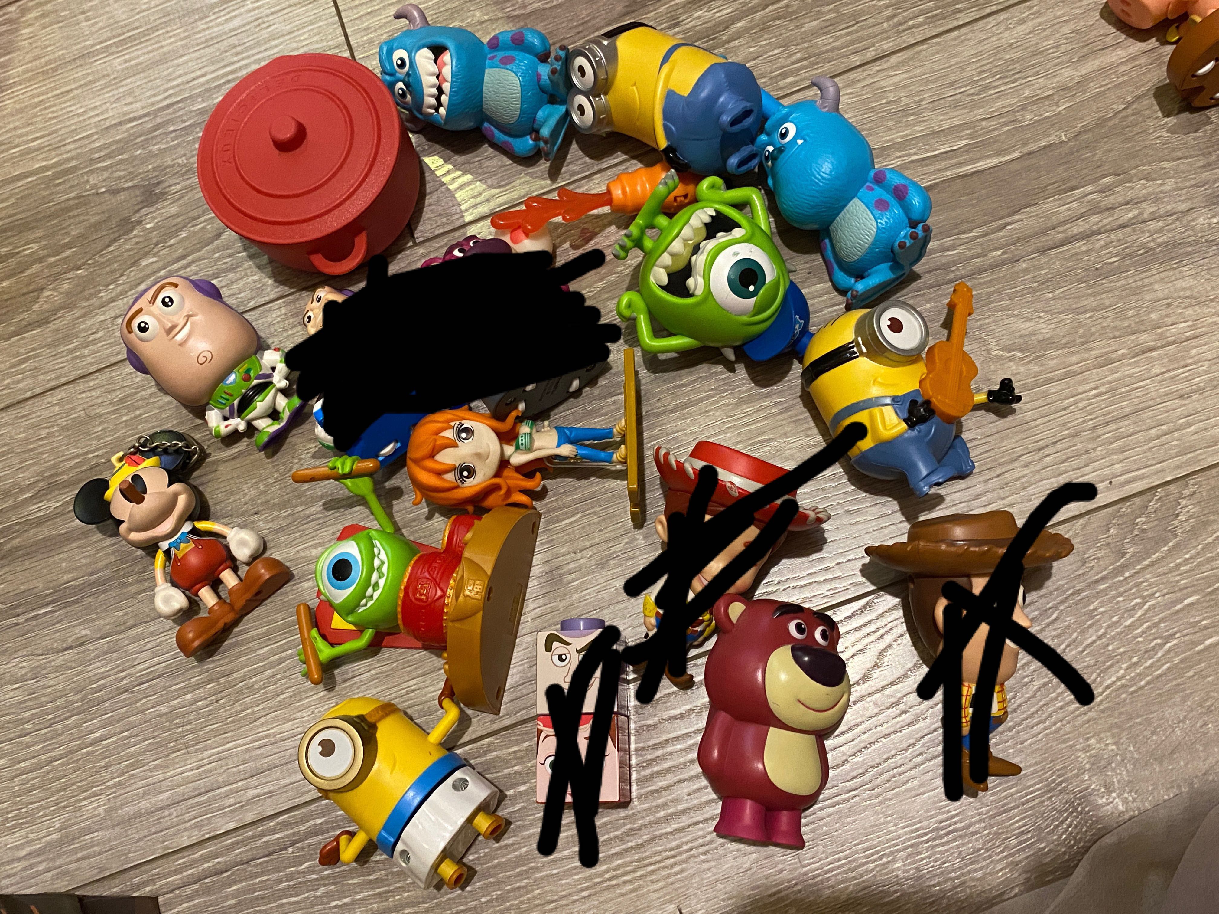 Toy story minions Disney, 興趣及遊戲, 玩具 & 遊戲類 - Carousell