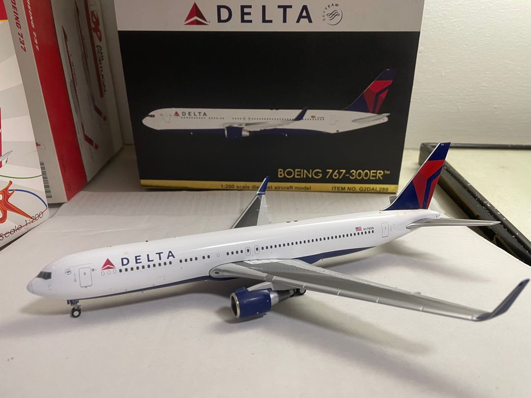 Geminijets 1:200 Delta Airlines Boeing 767-300ER with winglets N178DN ...