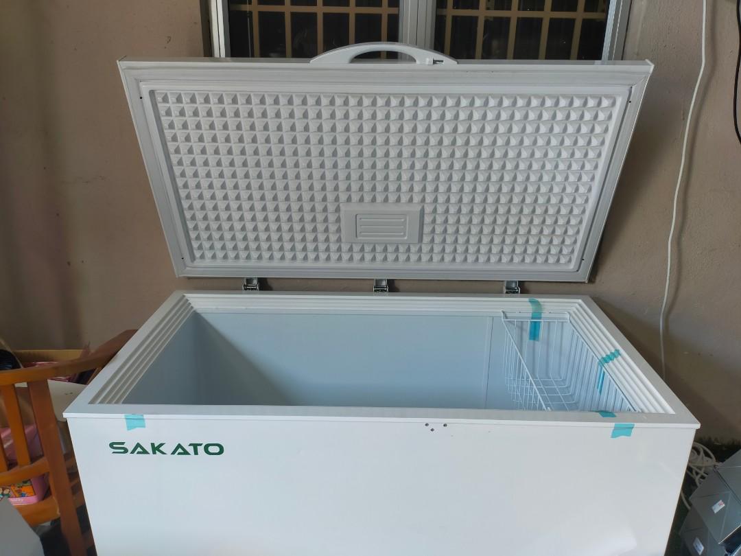 Sakato single door chest freezer, TV & Home Appliances, Kitchen ...